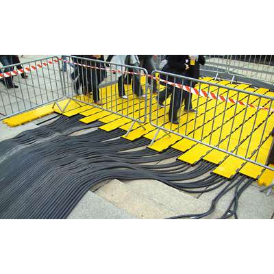 938303-1 Yellow Jacket Cable Protector: 5 Channels, Hinged, 1 in Max ...